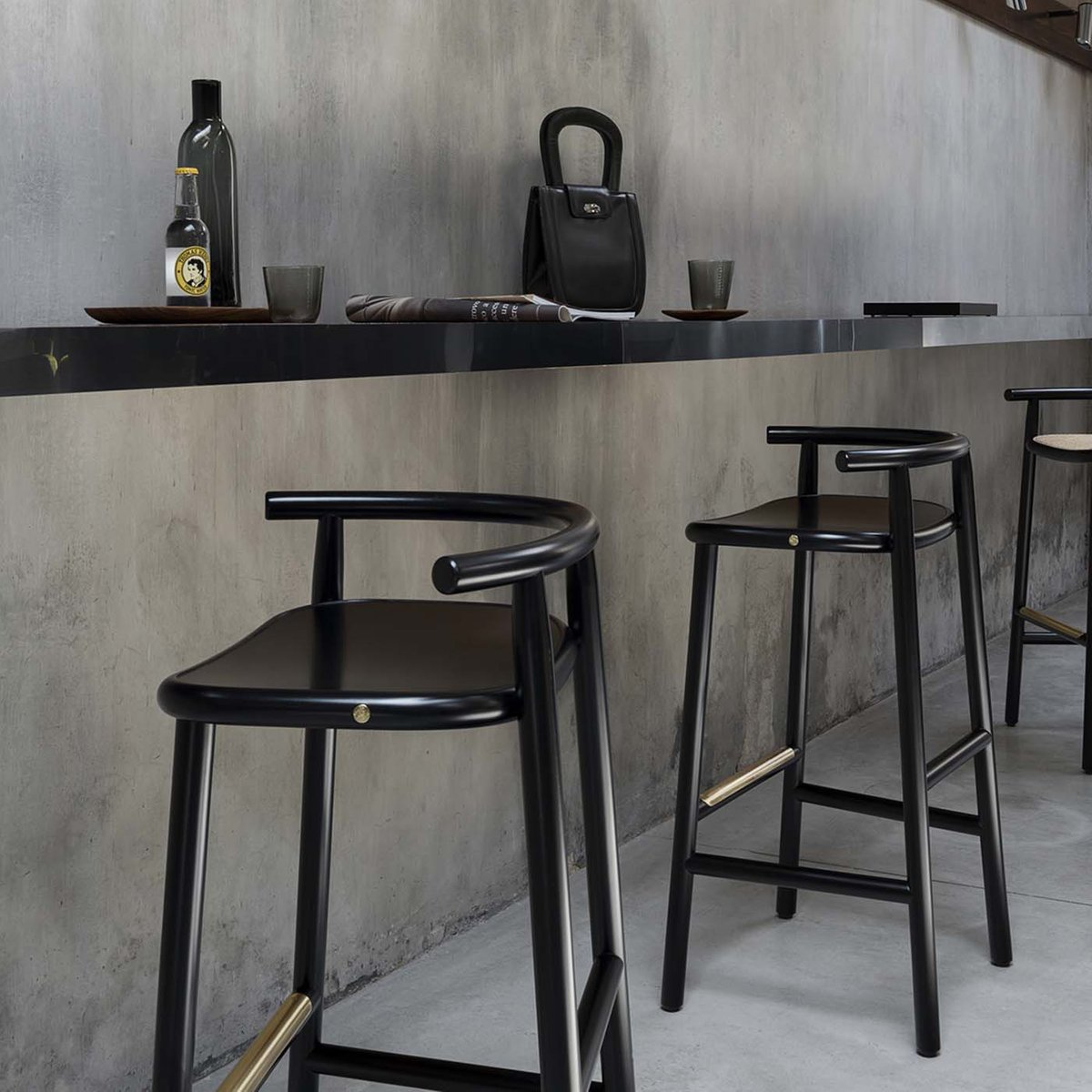 Single Curve Bar Stool by Nendo for sale at Pamono