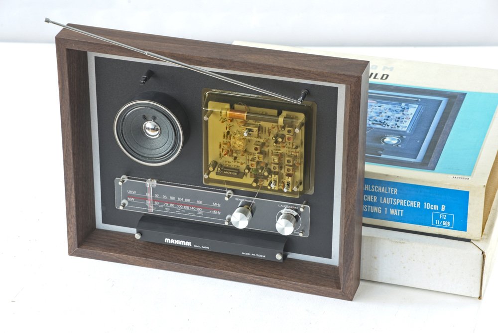 Model Maximal Pr 200 M Wall Radio, Taiwan, 1980s for sale at Pamono
