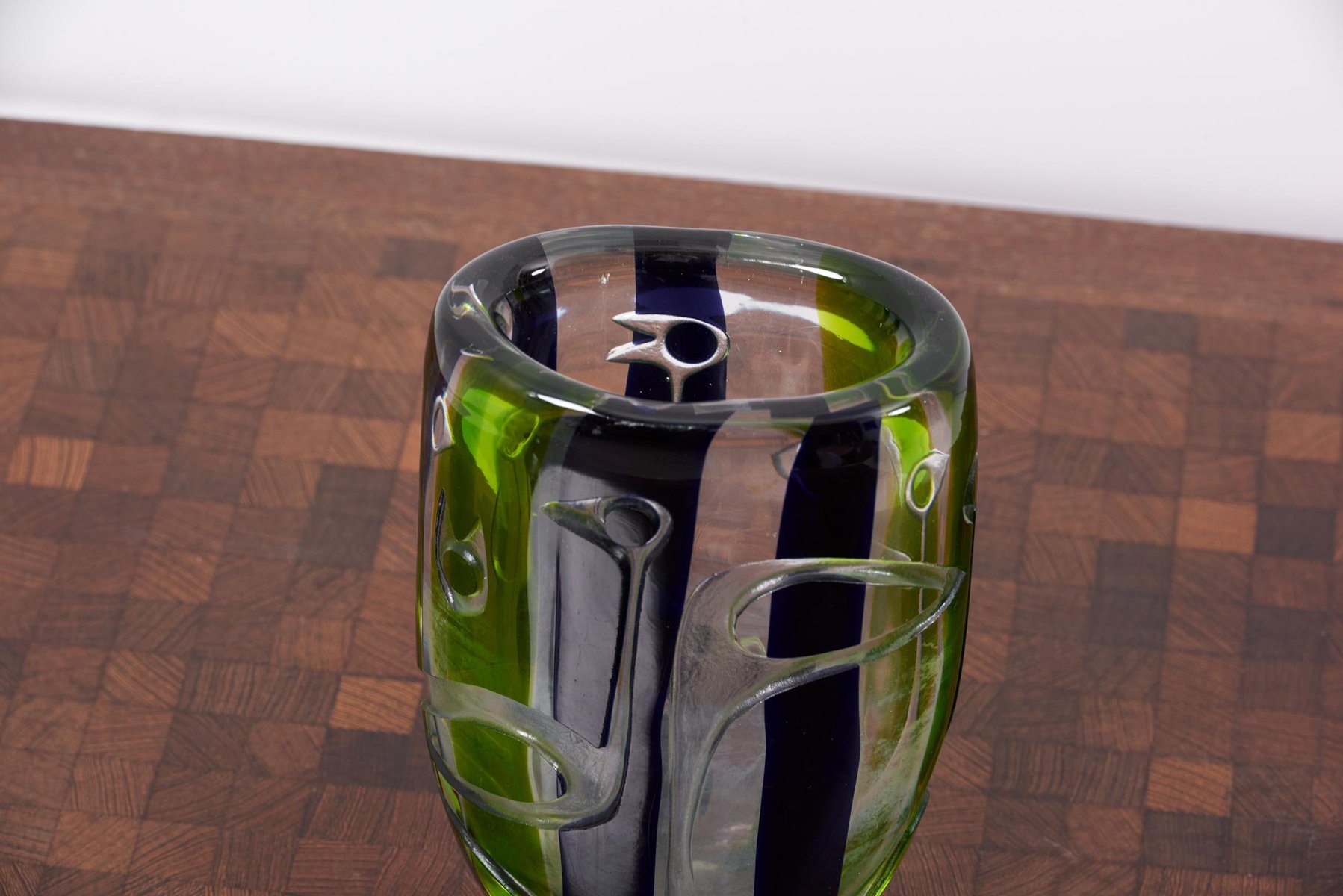 Vase by Vicke Lindstrand for Kosta Glassworks, 1960s Sweden for sale at ...