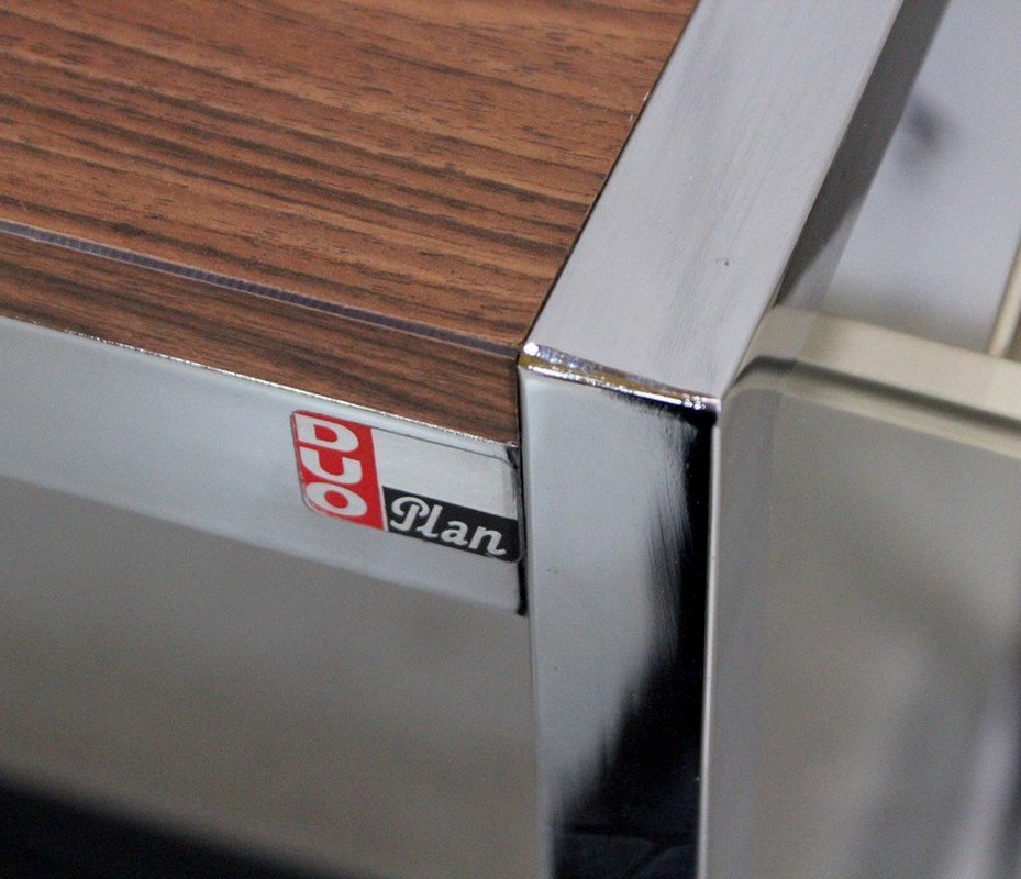 Small Chromed Metal & Formica Desk from DUO, 1970s for sale at Pamono