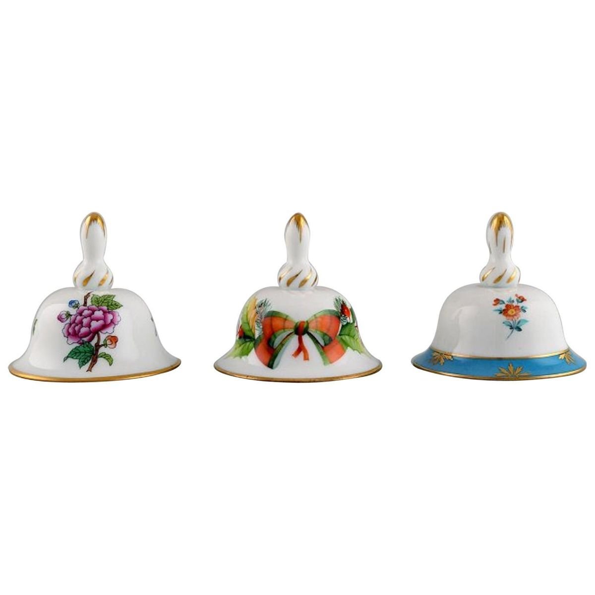 Table Bells in Hand-Painted Porcelain with Flowers from Herend, 1980s ...