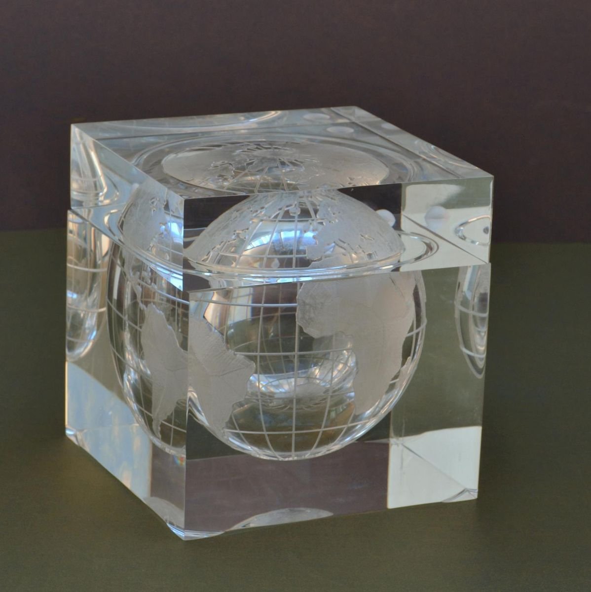 World Globe Acrylic Cube Ice Bucket by Alessandro Albrizzi, 1960s for ...