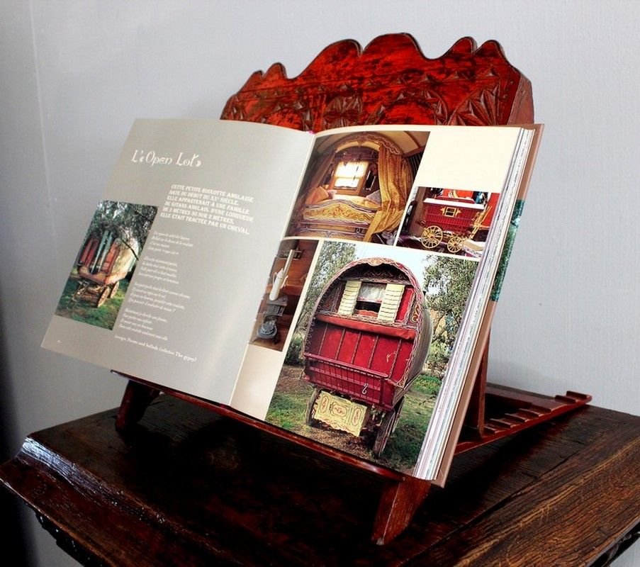 Vintage Rustic Oak Lectern for sale at Pamono