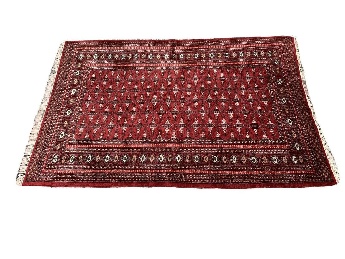 Vintage Middle Eastern Rug for sale at Pamono