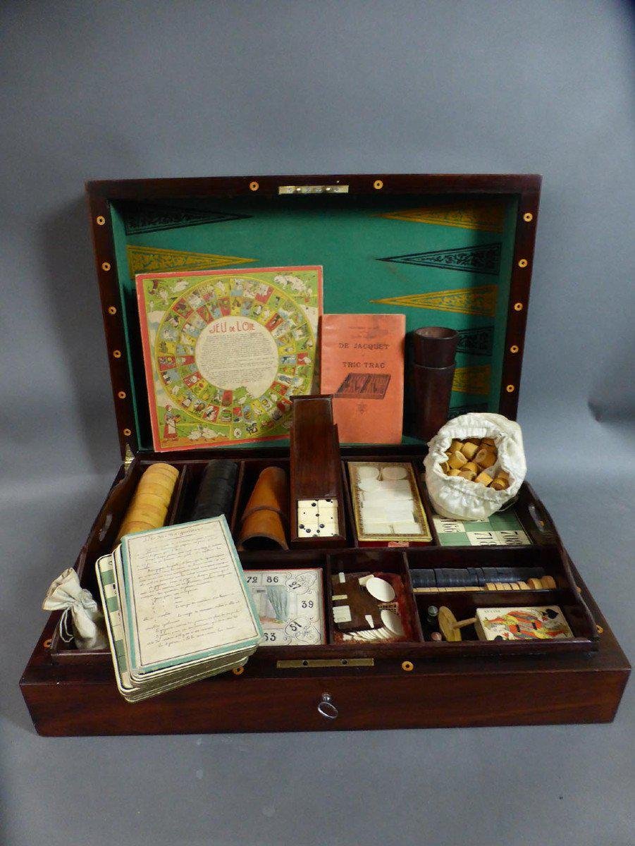 Large Antique Game Box for sale at Pamono