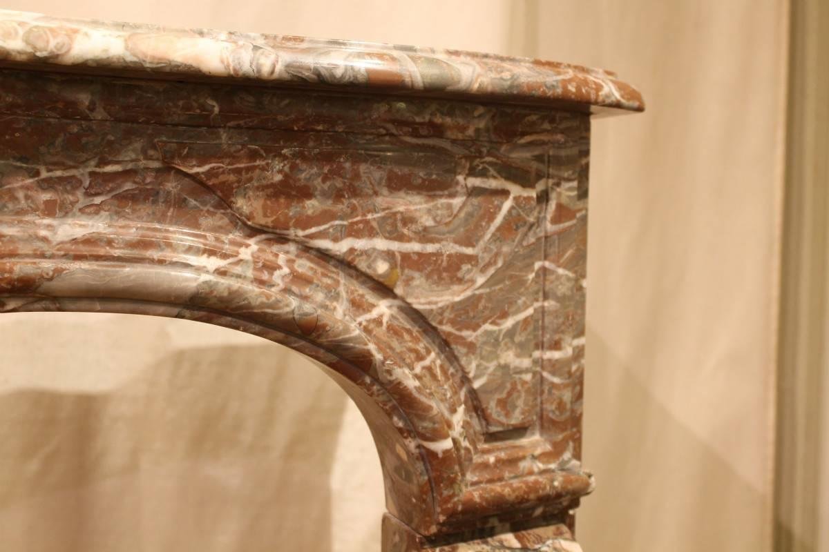 Roter Französischer Kamin aus Marmor im Louis XV Stil, 19. Jahrhundert ...