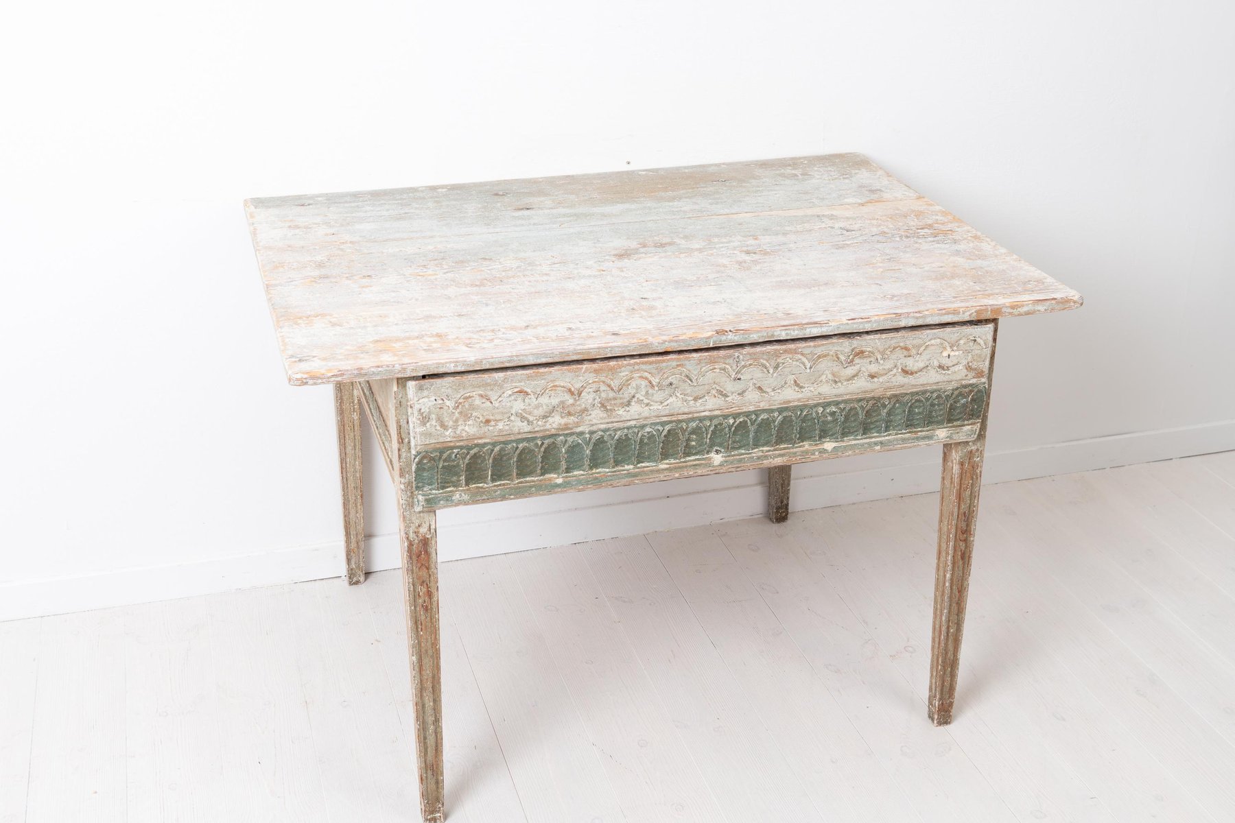 Swedish White Pine Wall Table for sale at Pamono