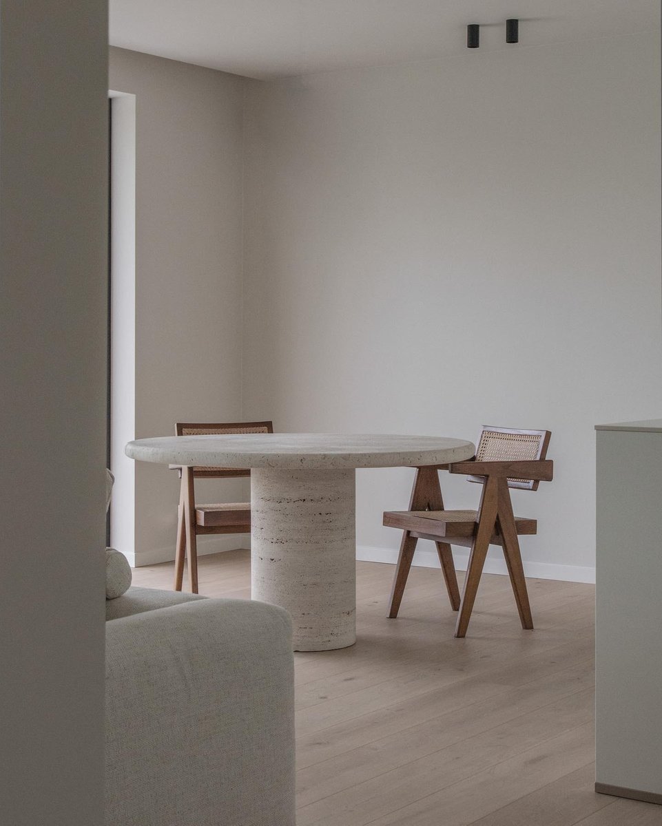 Grande Table Beton Ciré Ronde en vente sur Pamono