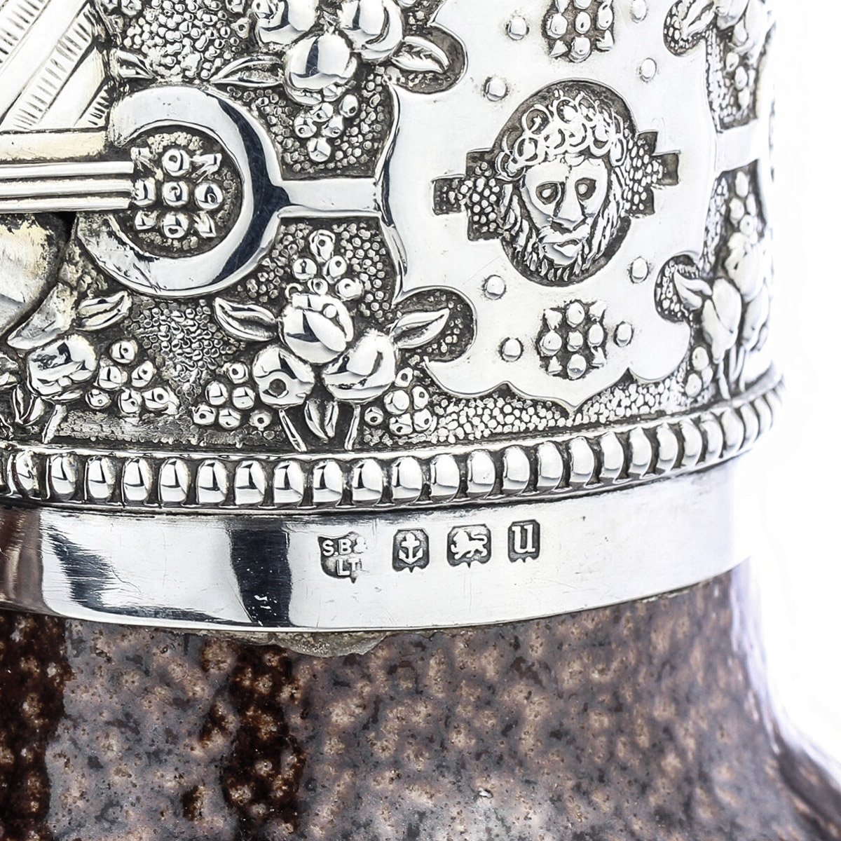 Englischer Tiggerware Krug aus solidem Silber & Tigerware, 1910er bei ...