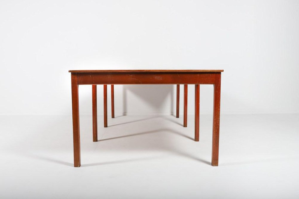 Table par E. Larsen & AB Madsen pour Willy Beck en vente sur Pamono
