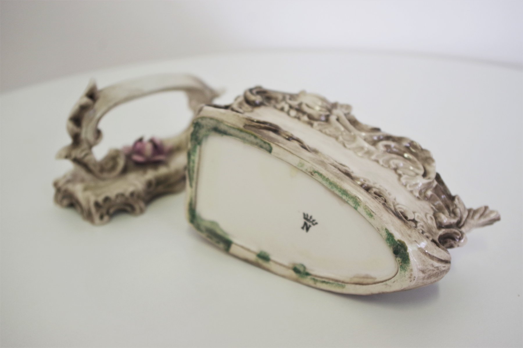 Ceramic Clothes Iron from Capodimonte, 1960s for sale at Pamono