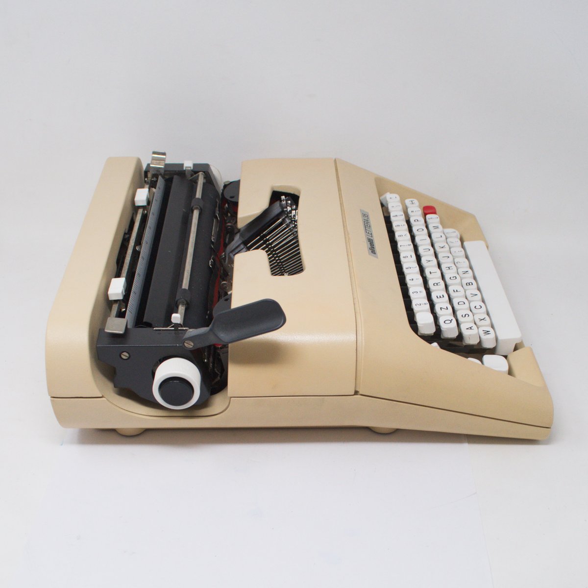 Model 35 Typewriter by Mario Bellini for Olivetti, 1970s bei Pamono kaufen