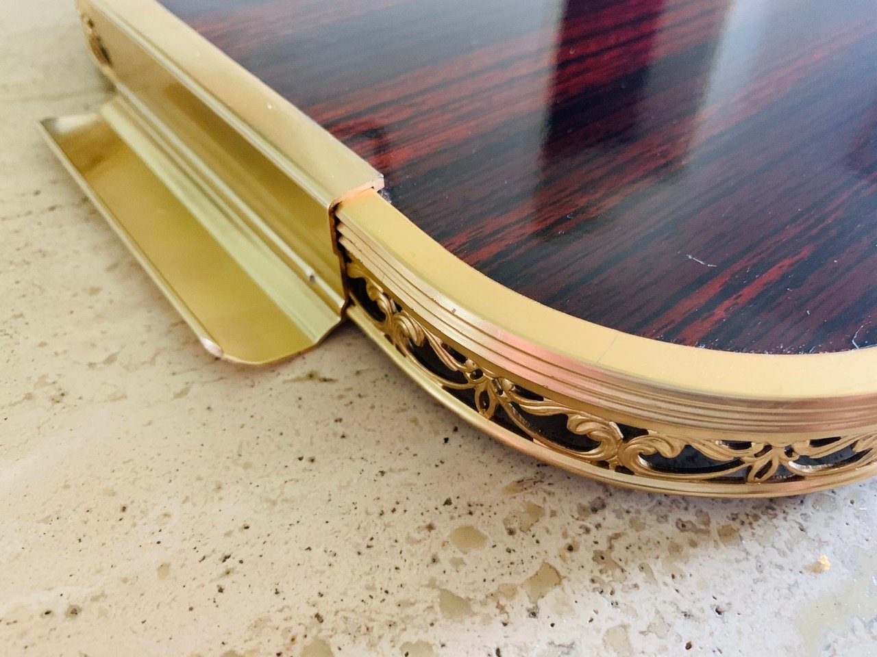 Vintage Italian Formica and Gilded Brass Serving Tray, 1950s bei Pamono ...