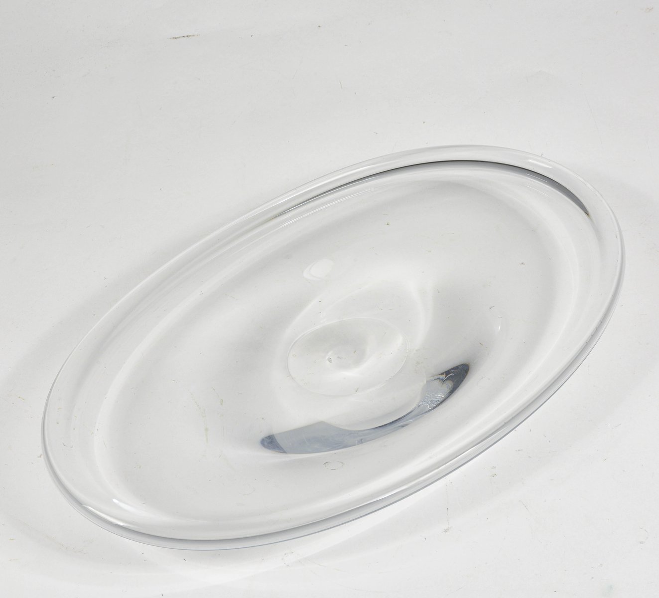 Plate Oval Centerpiece in Clear Glass, Italy, 1980s for sale at Pamono