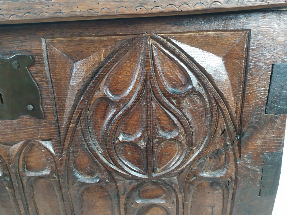 Gothic Style Oak Chest for sale at Pamono