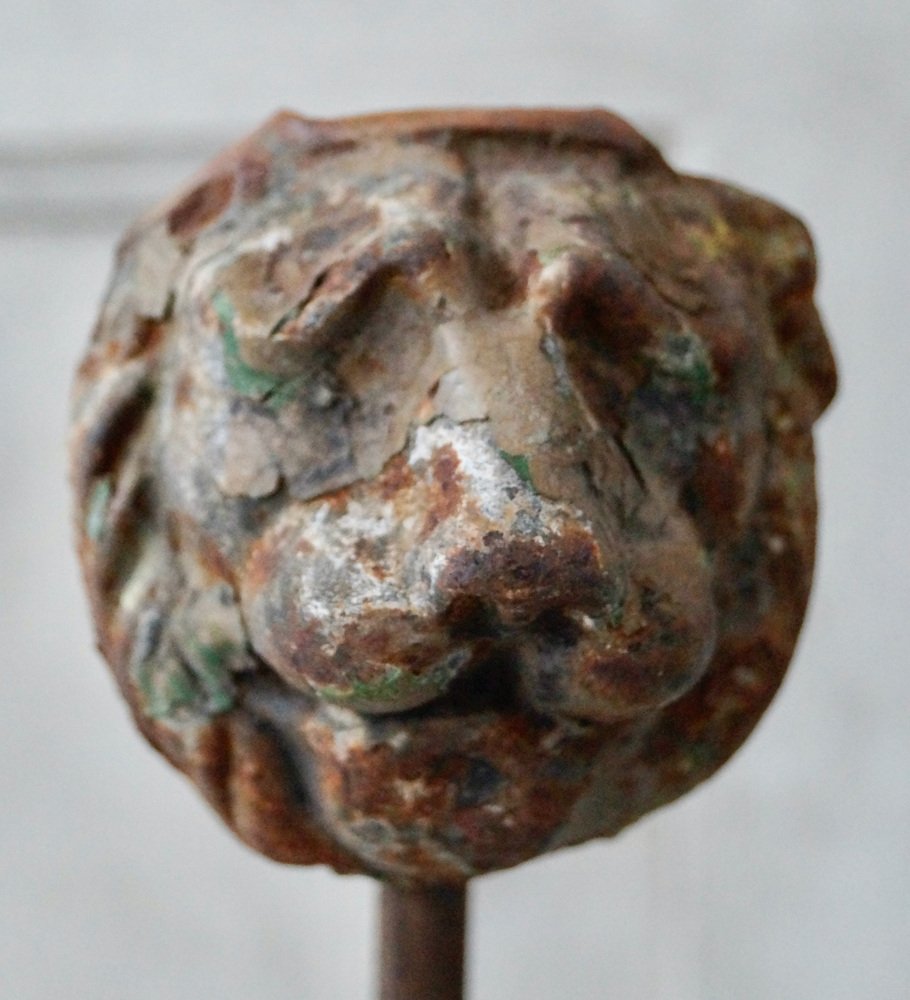 Georgian Cast Iron Lion Mask on Stand for sale at Pamono