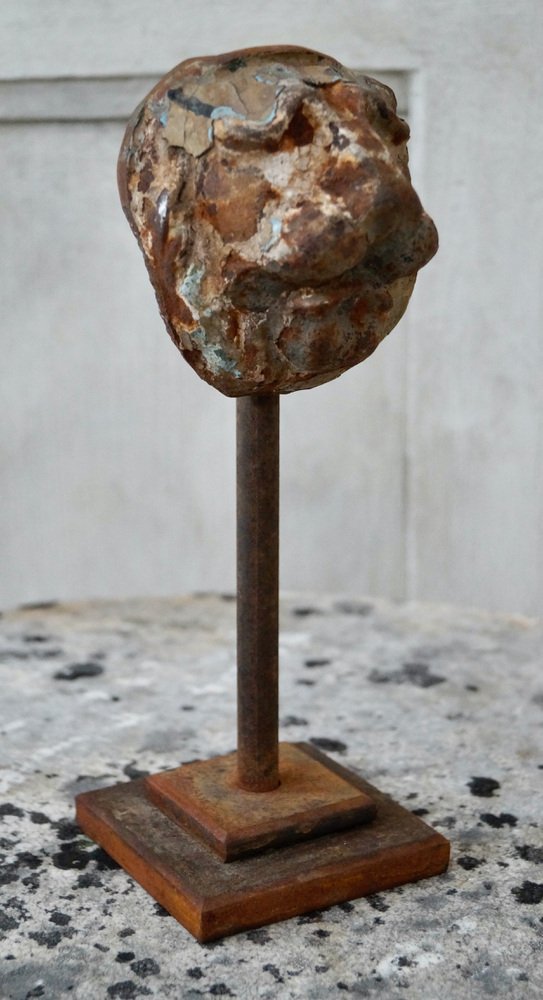 Georgian Cast Iron Lion Mask on Stand for sale at Pamono