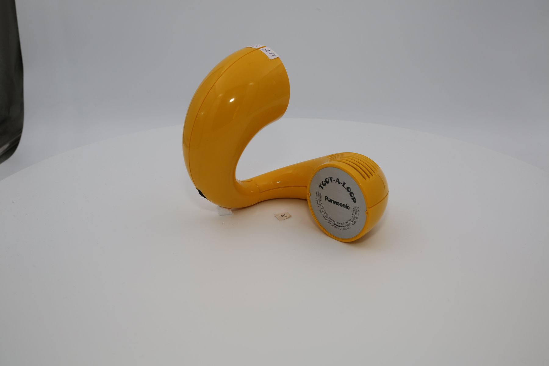 Yellow Toot-a-Loop R-72S Radio from Panasonic for sale at Pamono