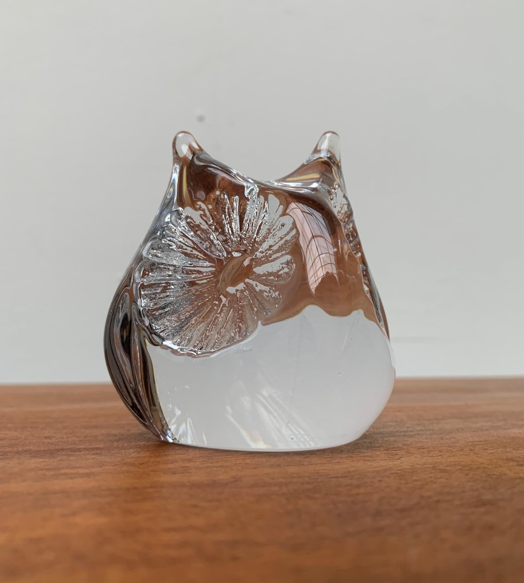 Vintage French Glass Owl Sculpture from Daum for sale at Pamono