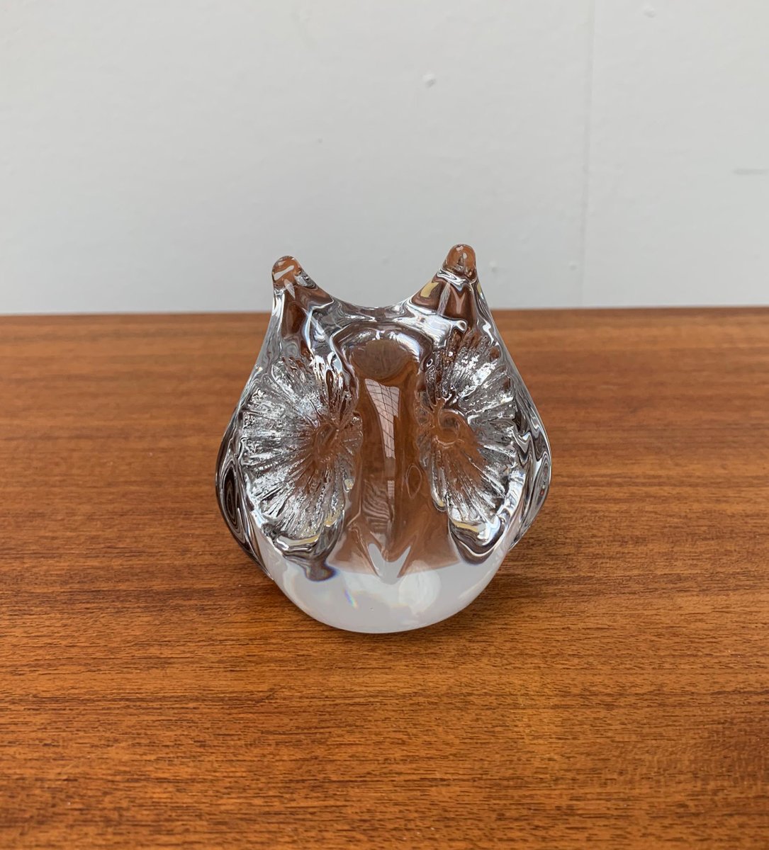 Vintage French Glass Owl Sculpture from Daum for sale at Pamono