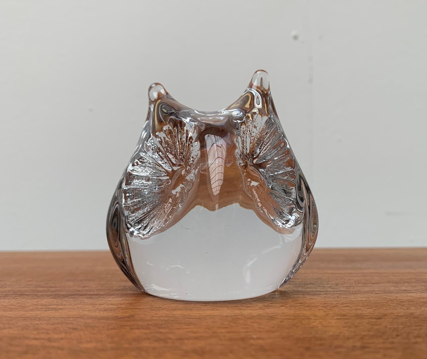 Vintage French Glass Owl Sculpture from Daum for sale at Pamono