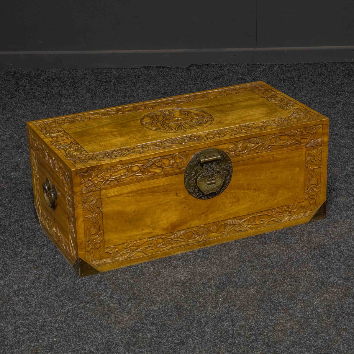Mid 20th Century Camphor Laurel Trunk for sale at Pamono