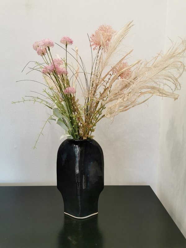 Vase de potier forme contemporaine for sale at Pamono