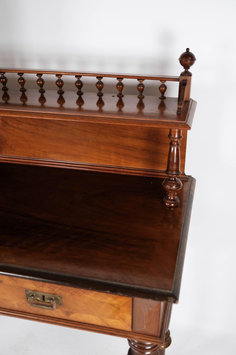 Walnut and Glass Dressing Table, 1880s for sale at Pamono