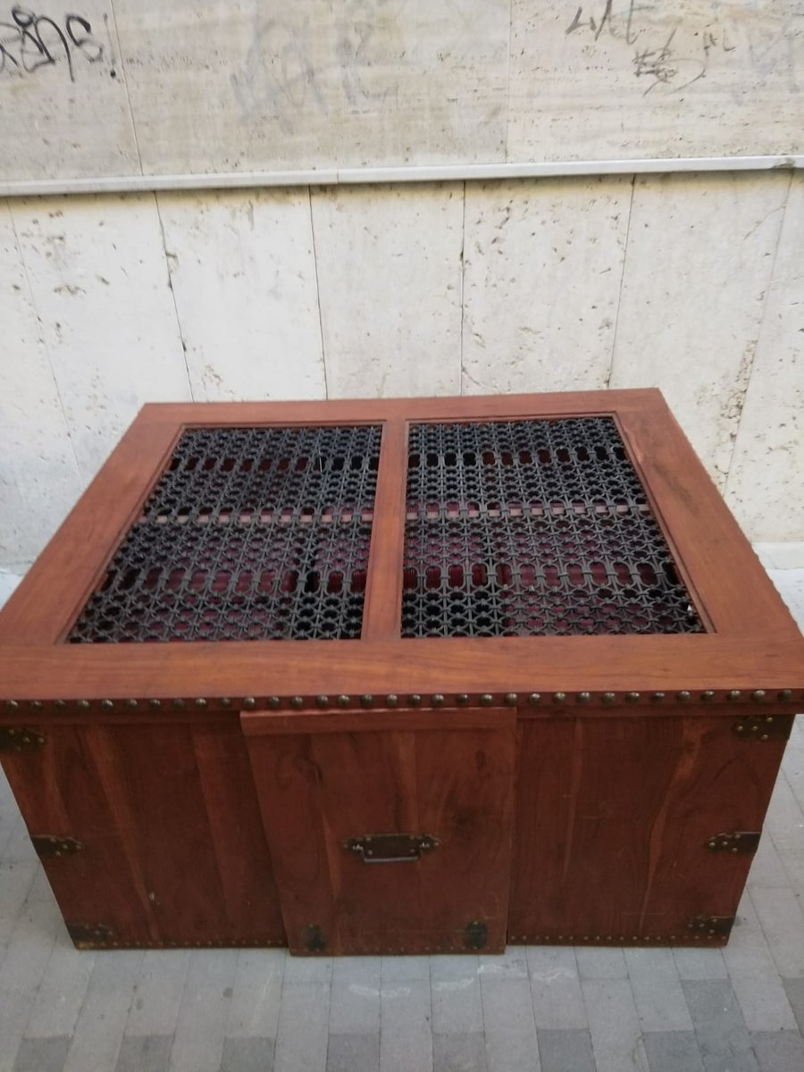 Antique Treasure Chest Table and 6 Chairs, Set of 3 for sale at Pamono