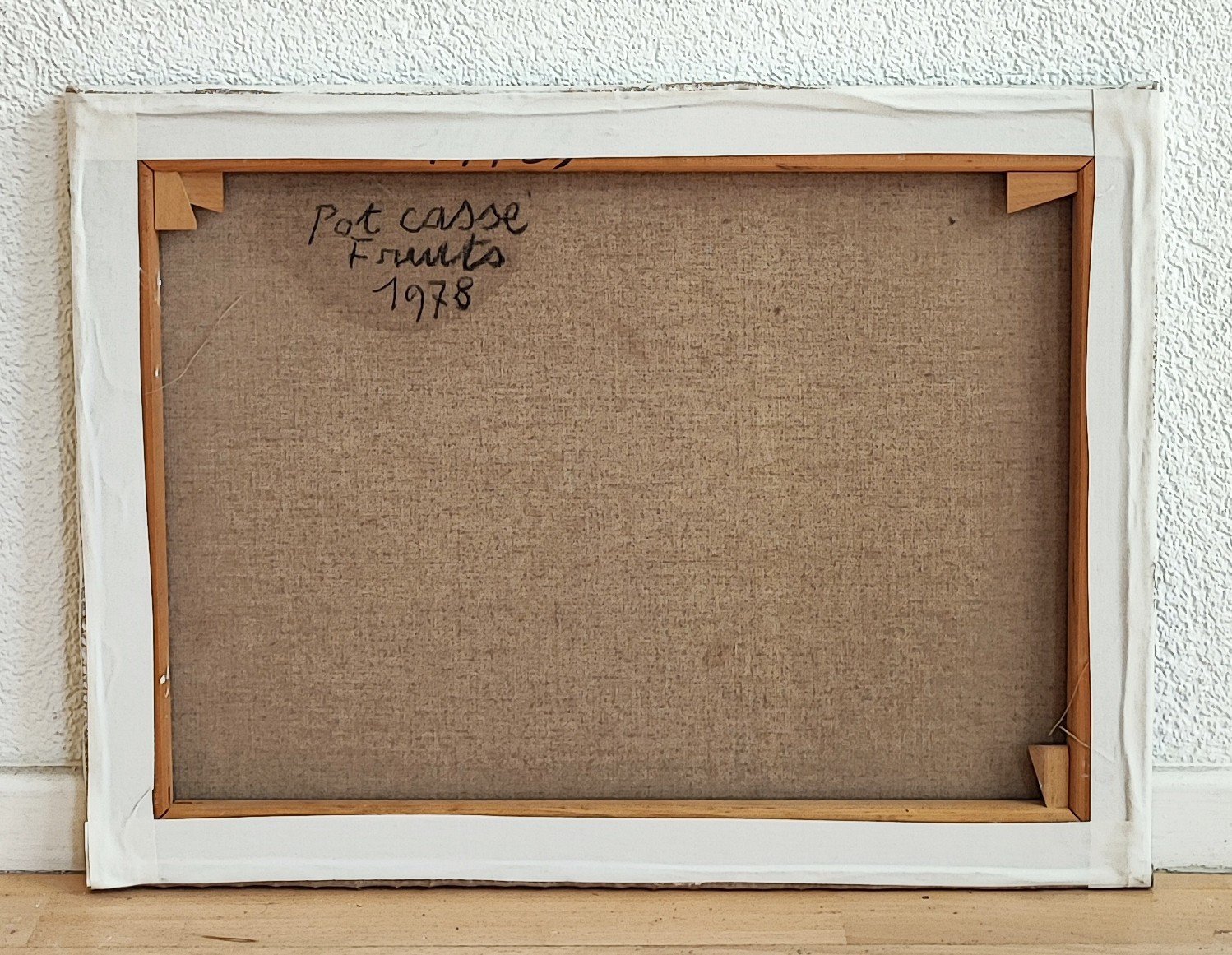 René Guinand, Pot Cassé et Fruits, 1978, Oil on Canvas for sale at Pamono