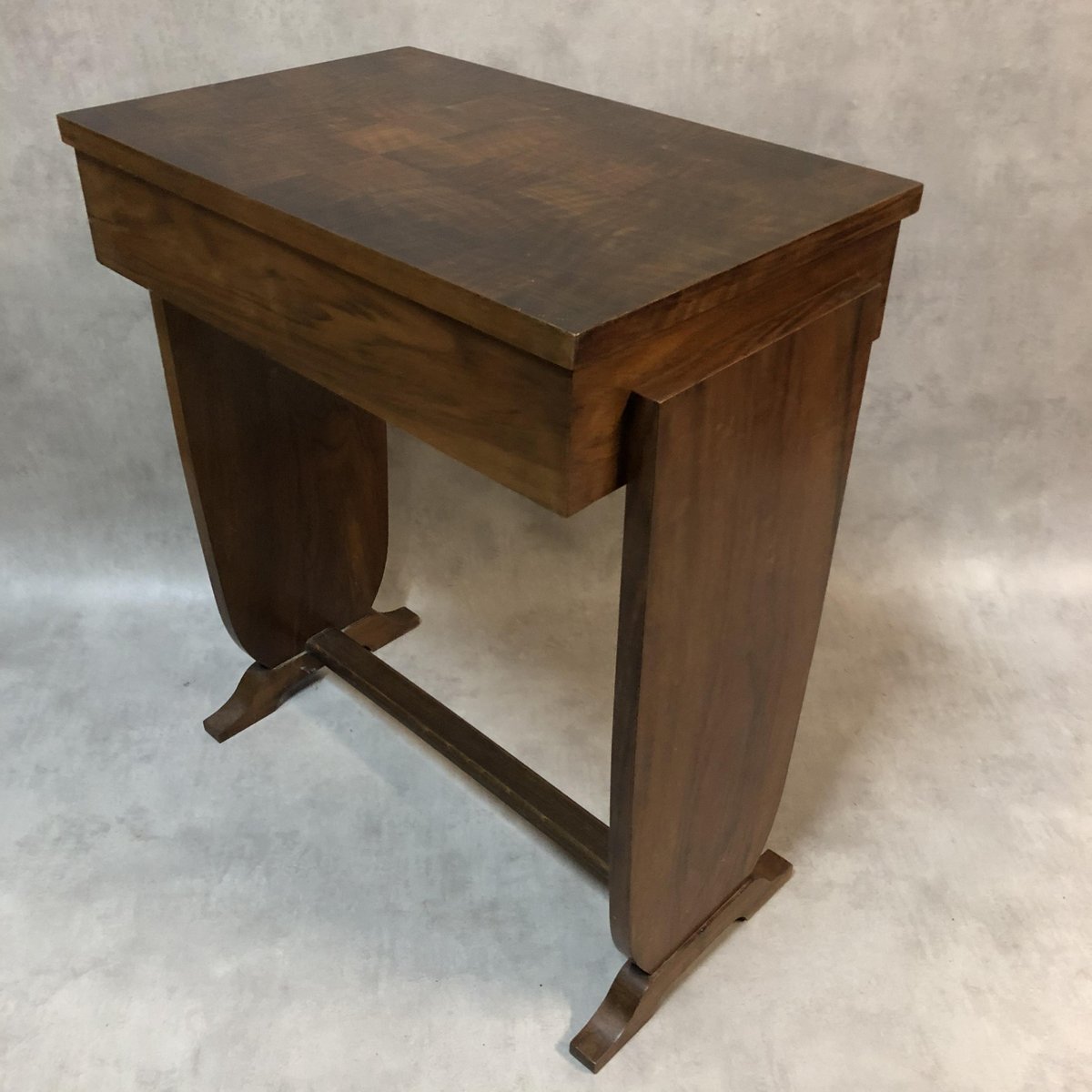 Walnut Veneer Side Table, 1930s for sale at Pamono