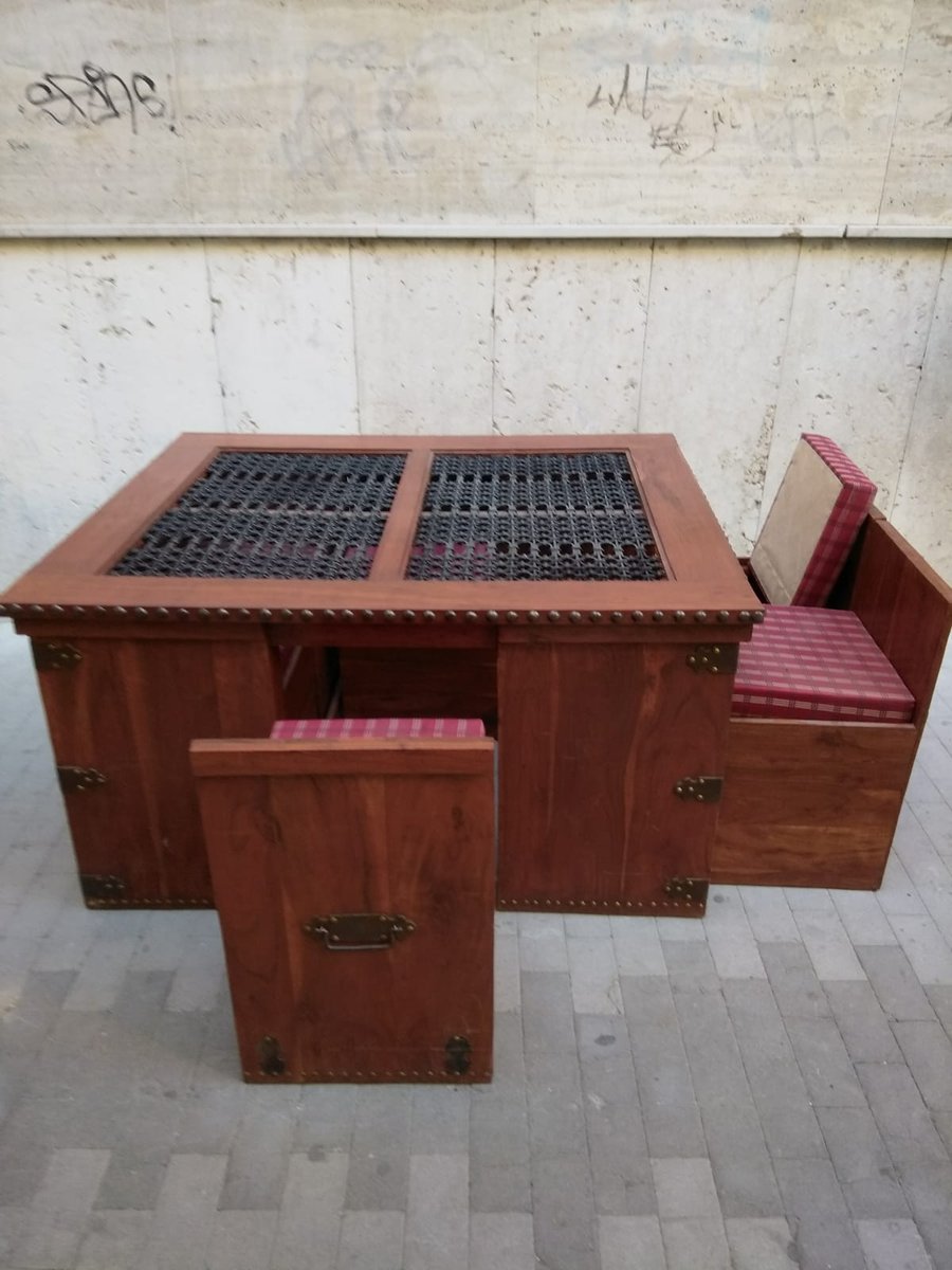 Antique Treasure Chest Table and 6 Chairs, Set of 3 for sale at Pamono